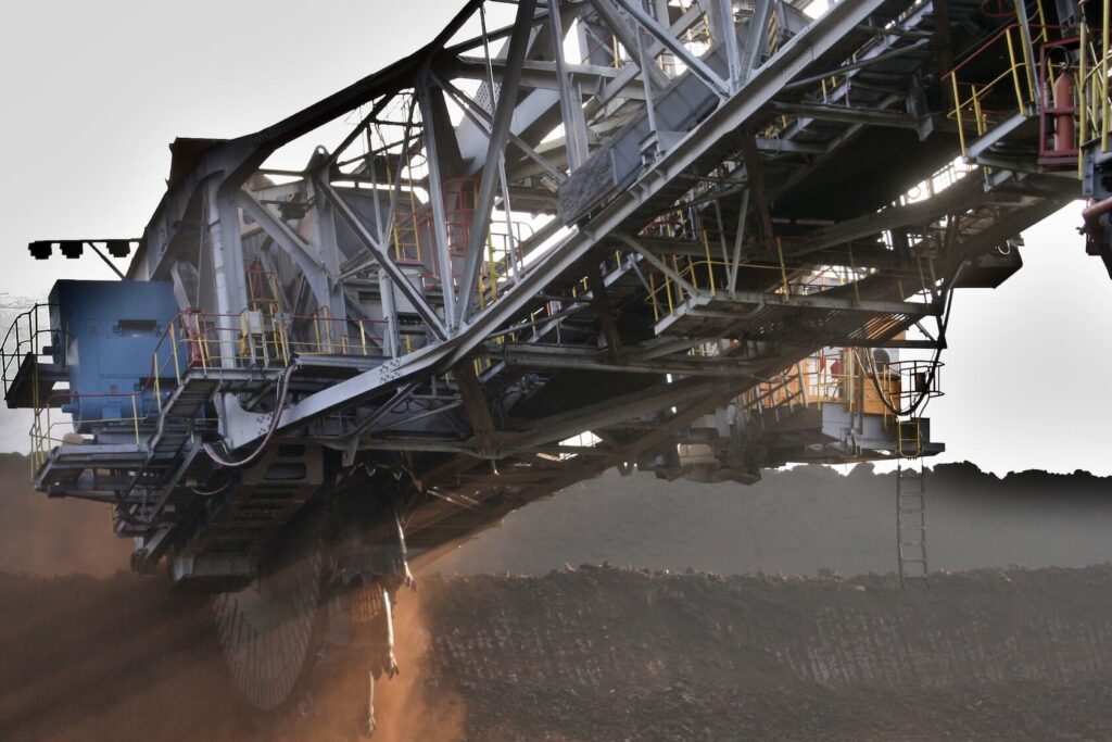 BULKtalk: rail-mounted or balanced machines - Australian Bulk Handling ...